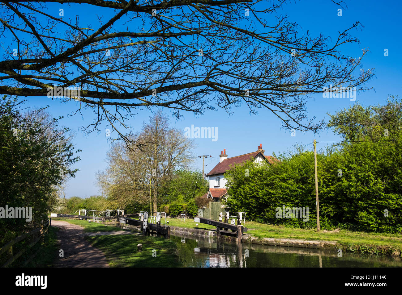 Grand Union Canal around Tring Summit & Reservoir's, Hertfordshire ...