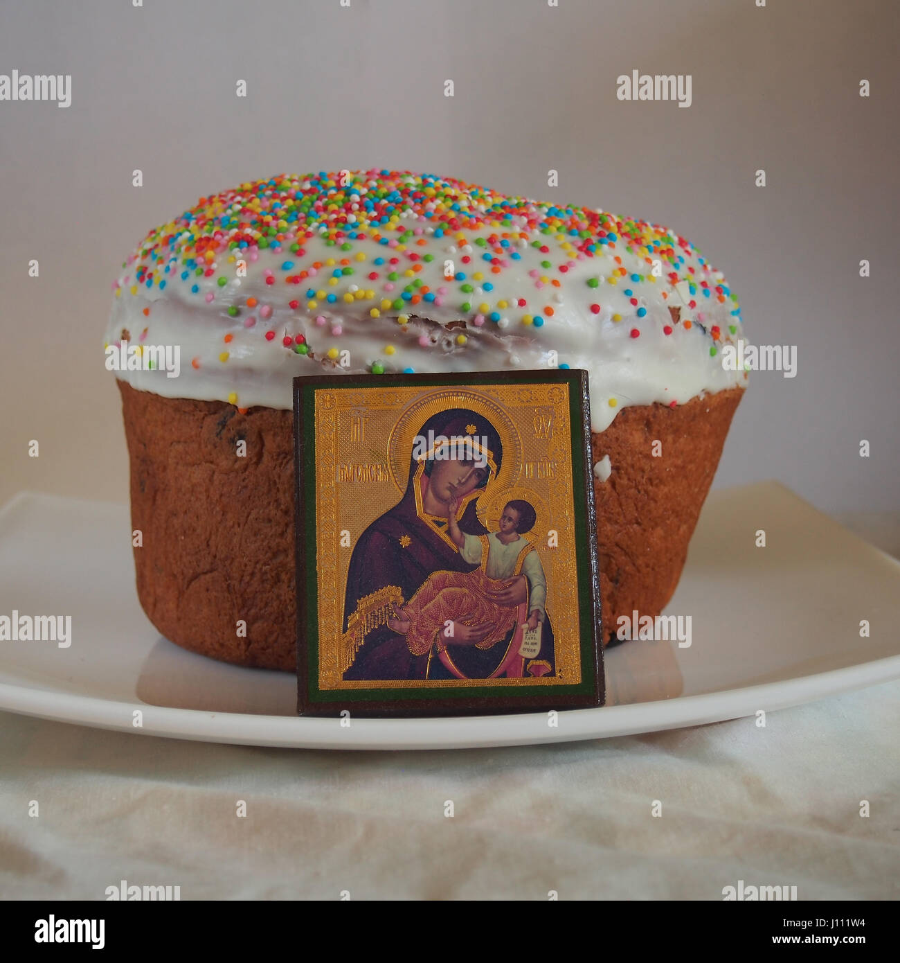 Easter cake icon. Jesus and Mary. The Easter tradition. Still life ...