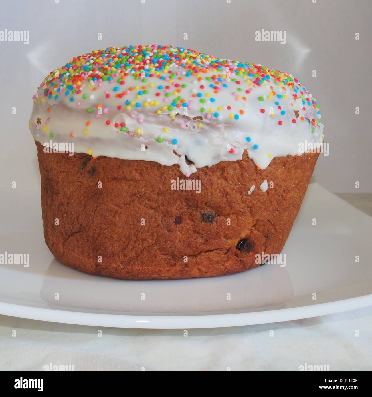 Easter cake icon. Jesus and Mary. The Easter tradition. Still life ...