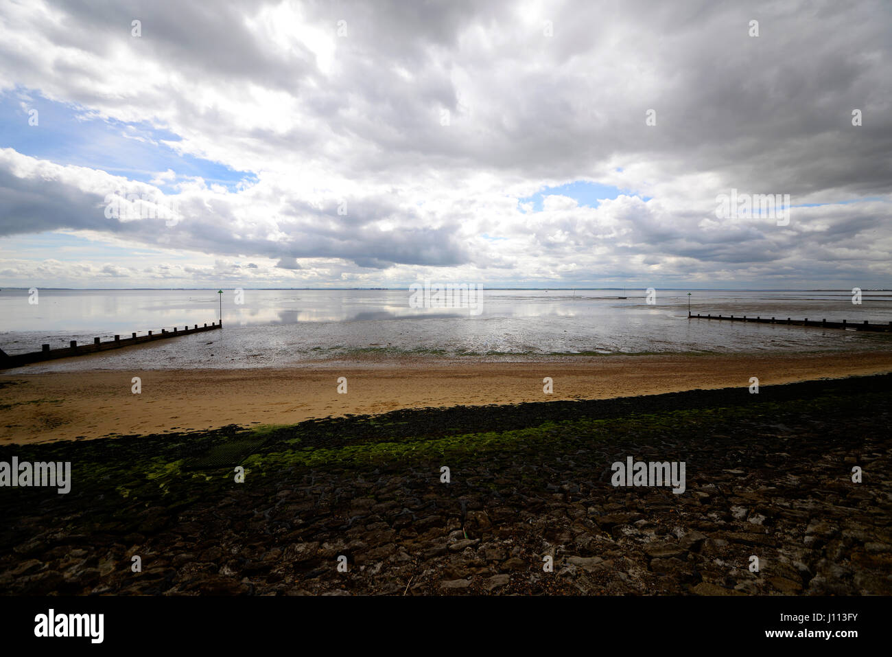Groynes on river hi-res stock photography and images - Alamy