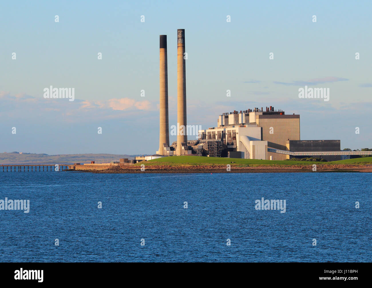 Cockenzie power station hi-res stock photography and images - Alamy