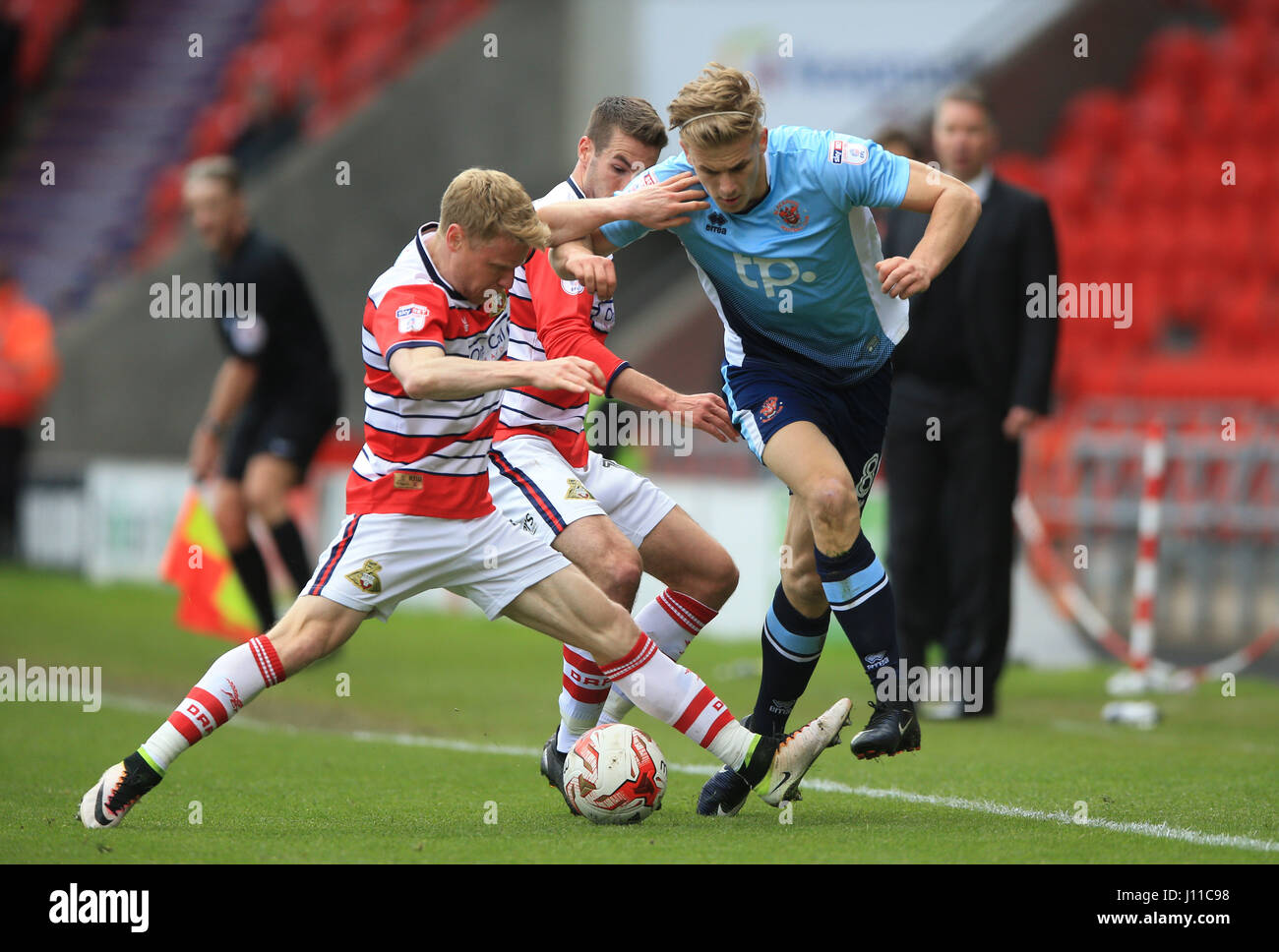 Doncaster rovers craig alcock hi-res stock photography and images - Alamy