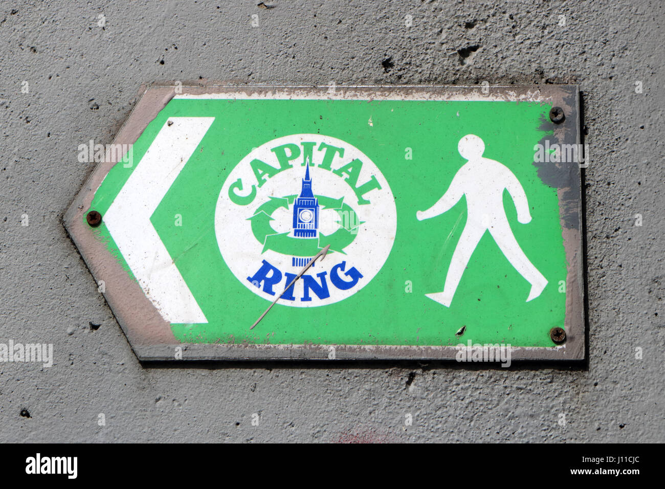 Capital ring walking route sign London Stock Photo - Alamy