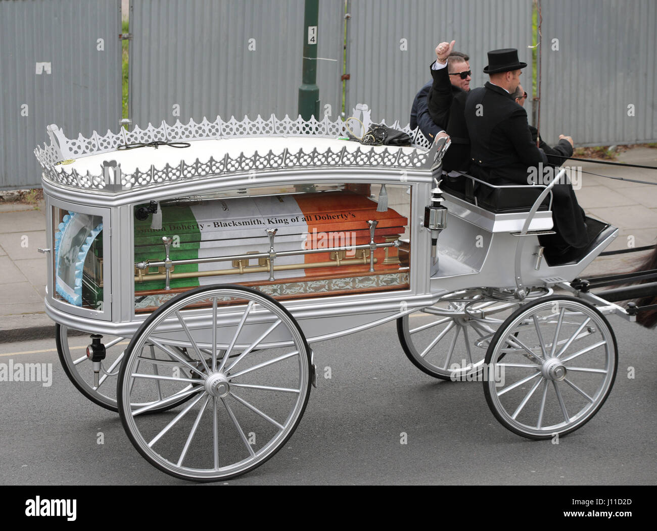 My Big Fat Gypsy Wedding Star Paddy Doherty Gives A Thumbs Up On A