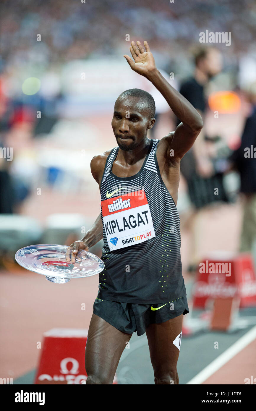 Silas Kiplagat (KEN) winner of the Emsley Carr Mile at the London, UK ...