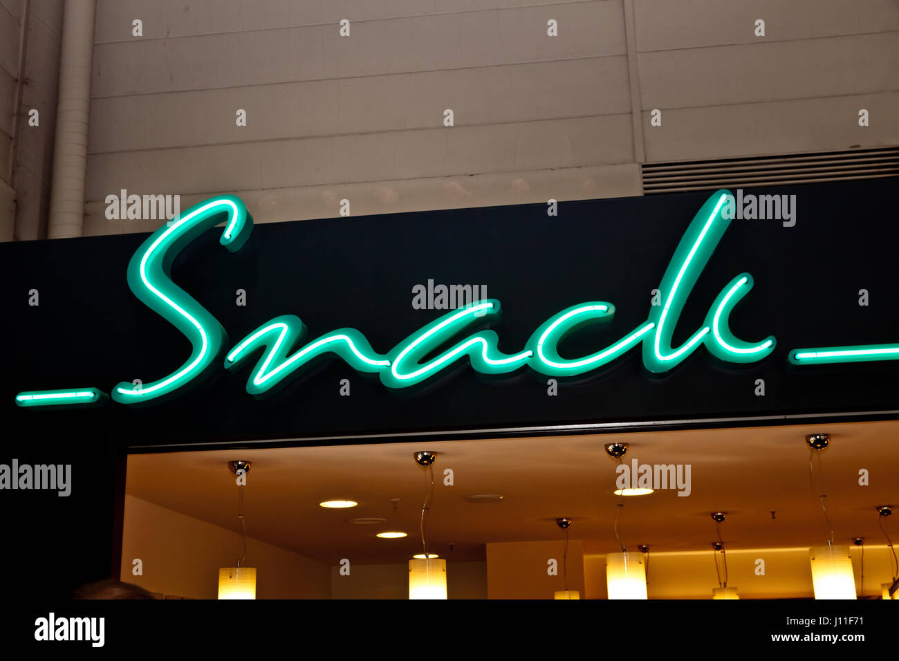 Snack green hi-res stock photography and images - Alamy