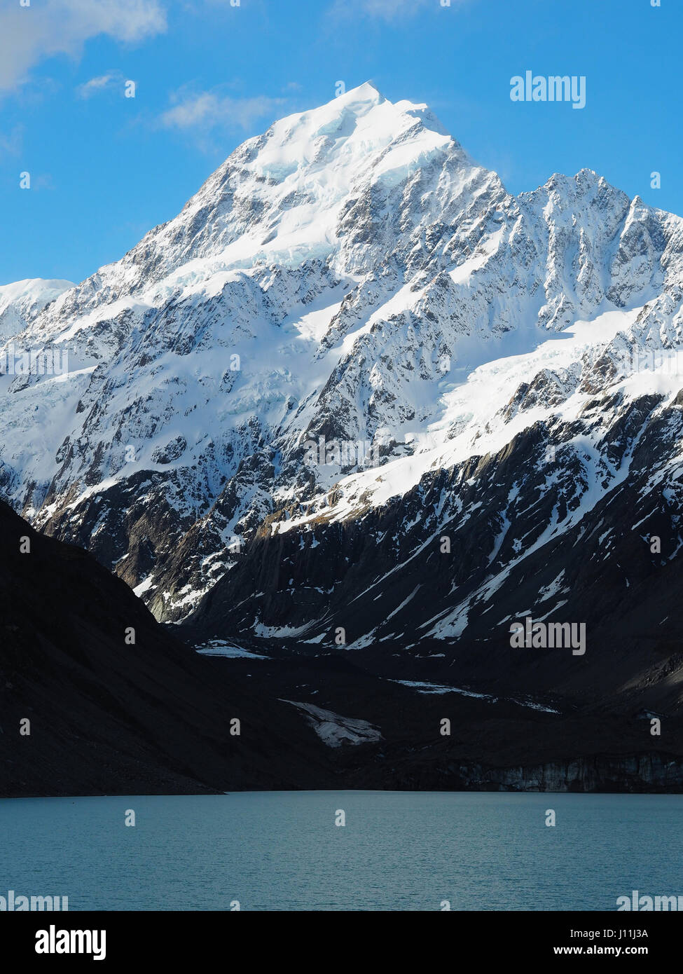 The road to Mt Cook Aoraki National Park Stock Photo - Alamy