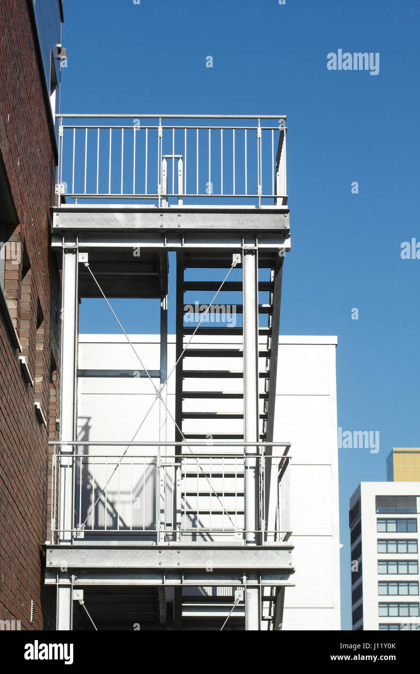 Exterior metal staircase hi-res stock photography and images - Alamy