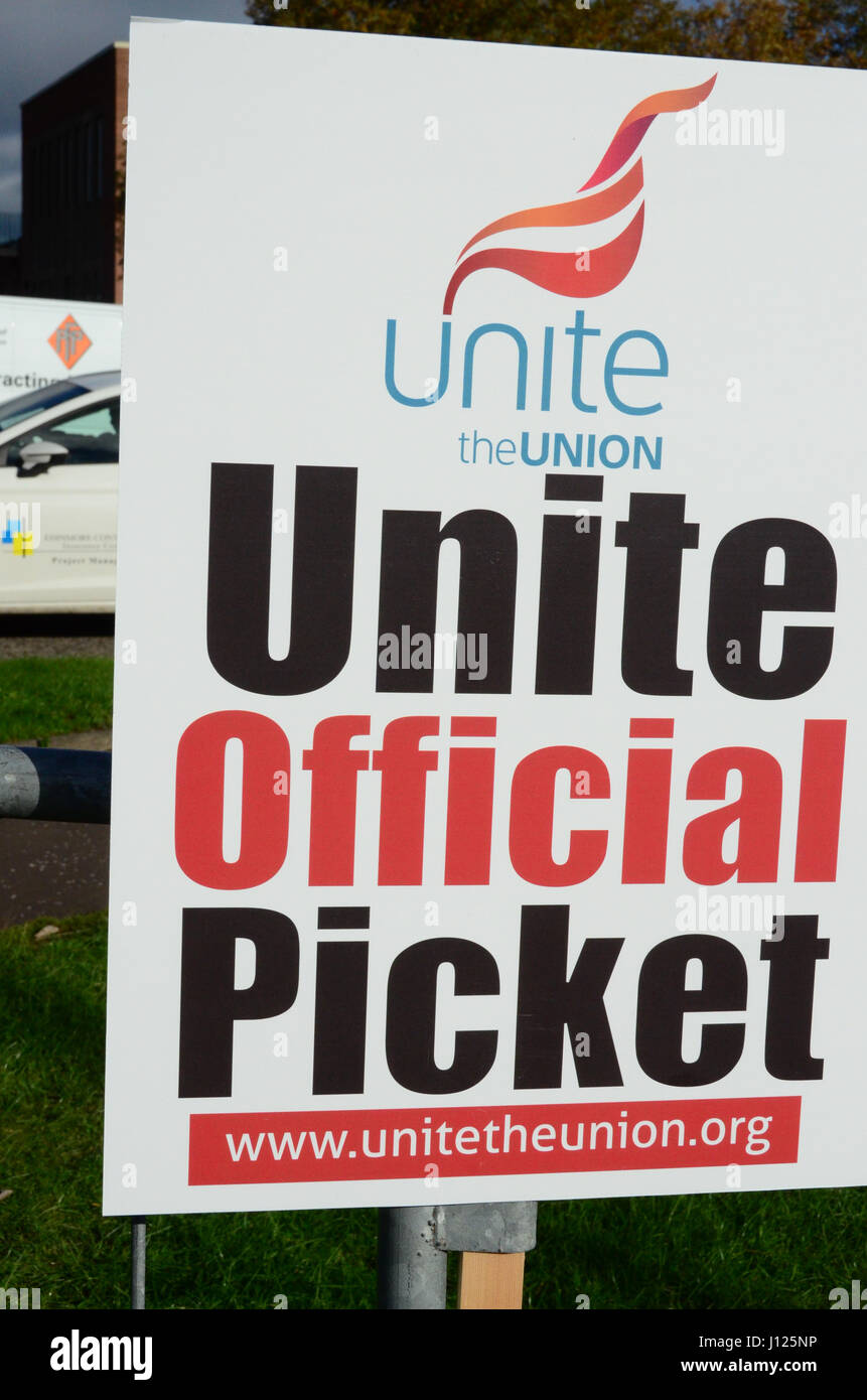 An abandoned Unite Union picket sign outside the Ineos HQ, after the ...