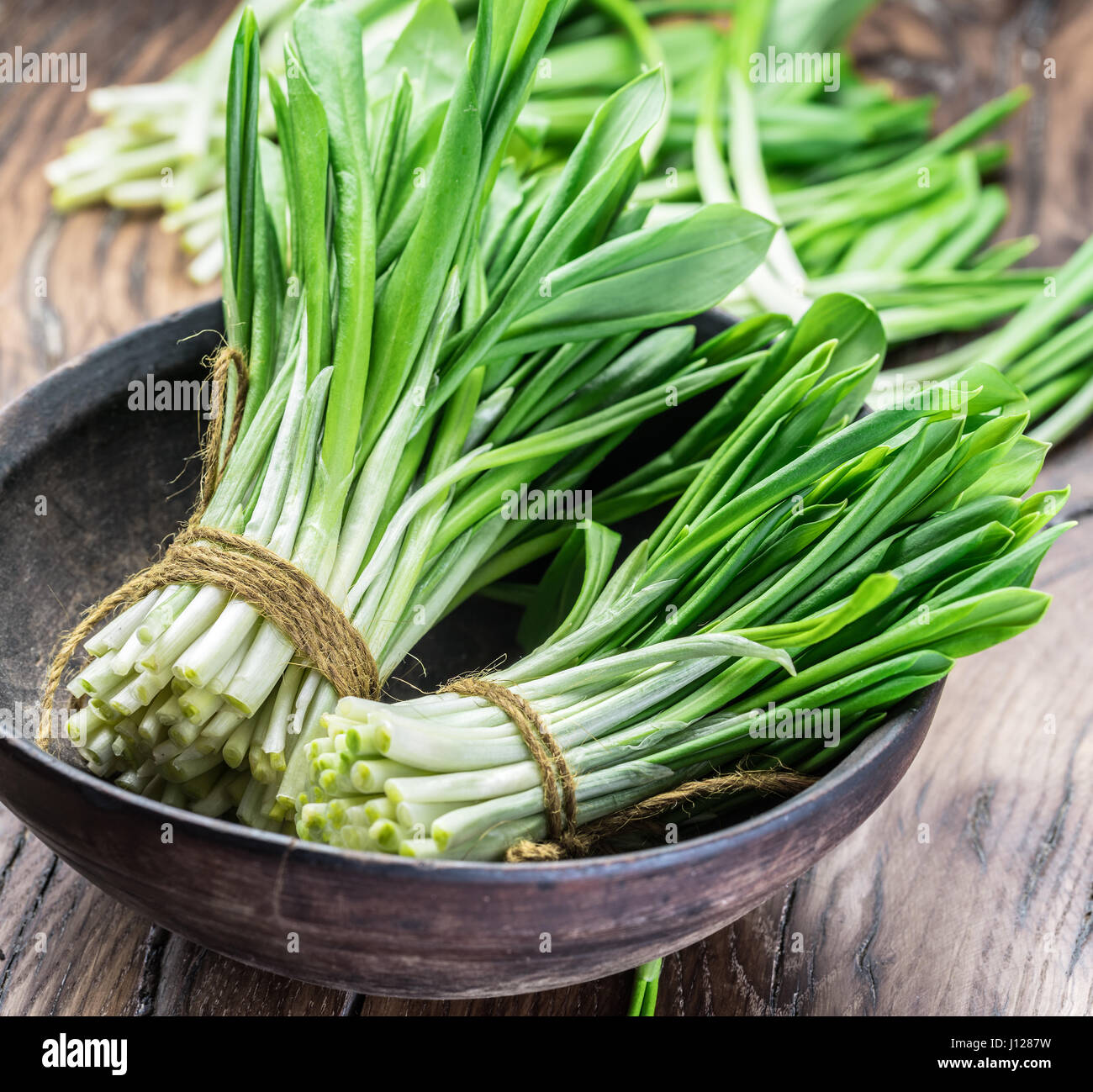 Edible wild garlic hi-res stock photography and images - Alamy