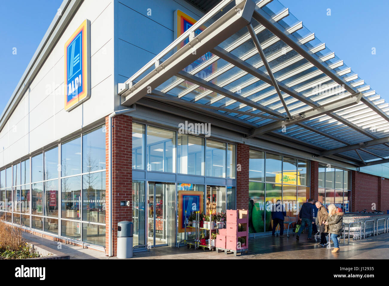 Aldi store, Sneinton, Nottingham, England, UK Stock Photo - Alamy
