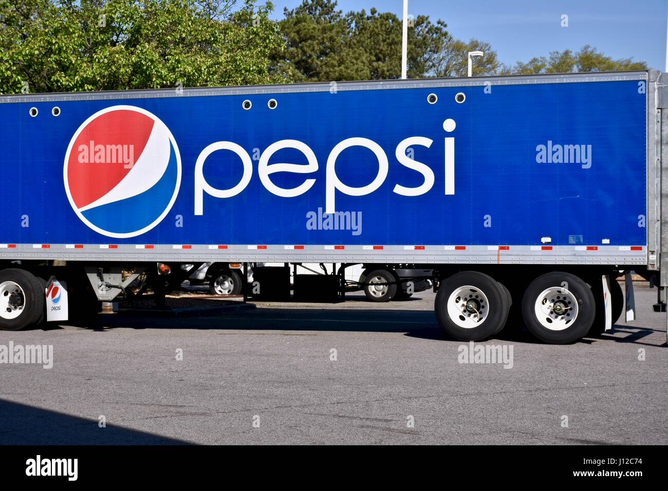 Pepsi logo on long-haul truck tractor trailer Stock Photo - Alamy