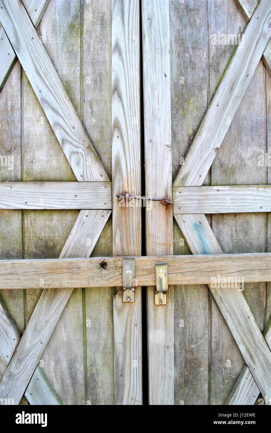 Beautiful barn doors Stock Photo - Alamy