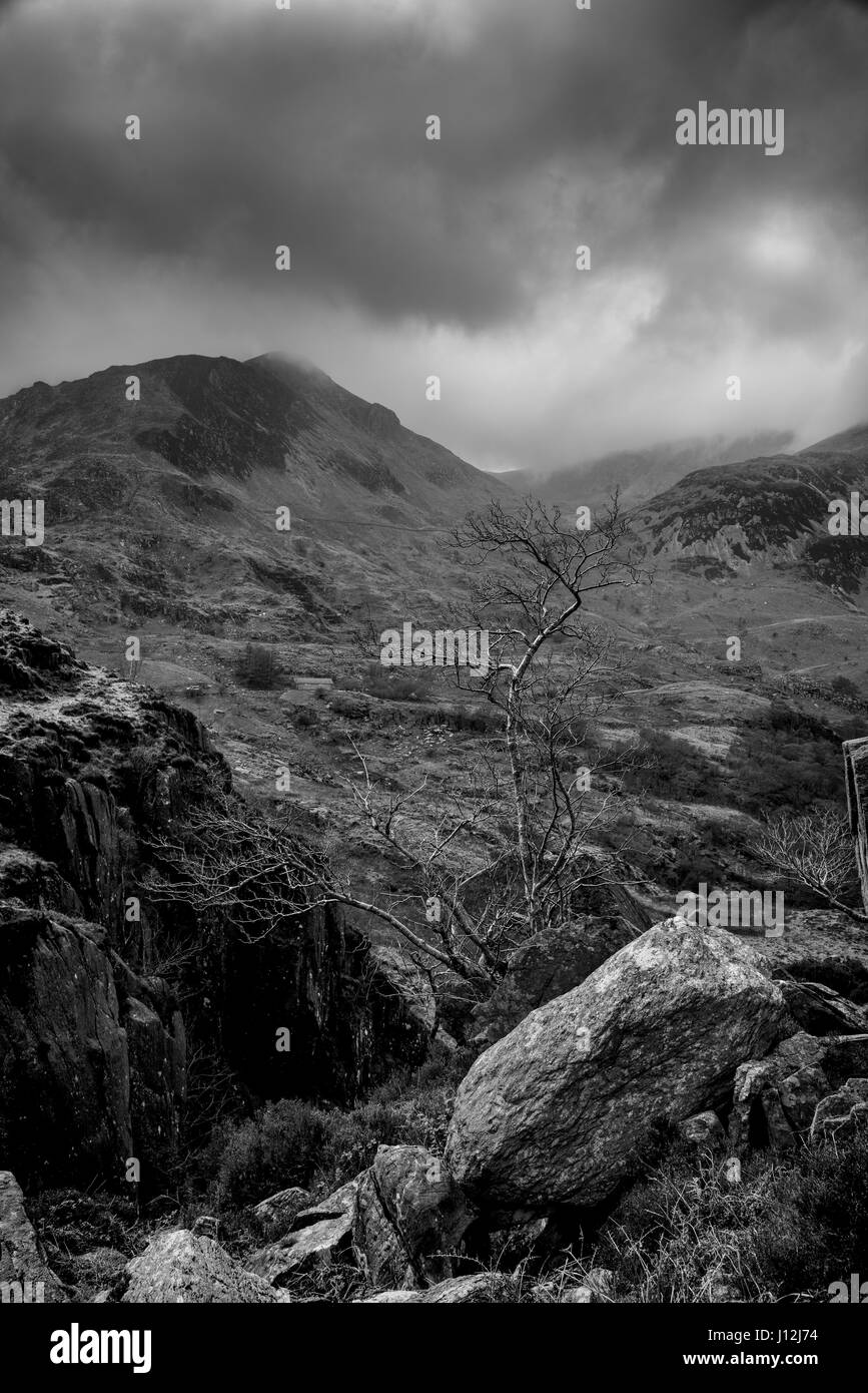 Snowdonia rocks Black and White Stock Photos & Images - Alamy