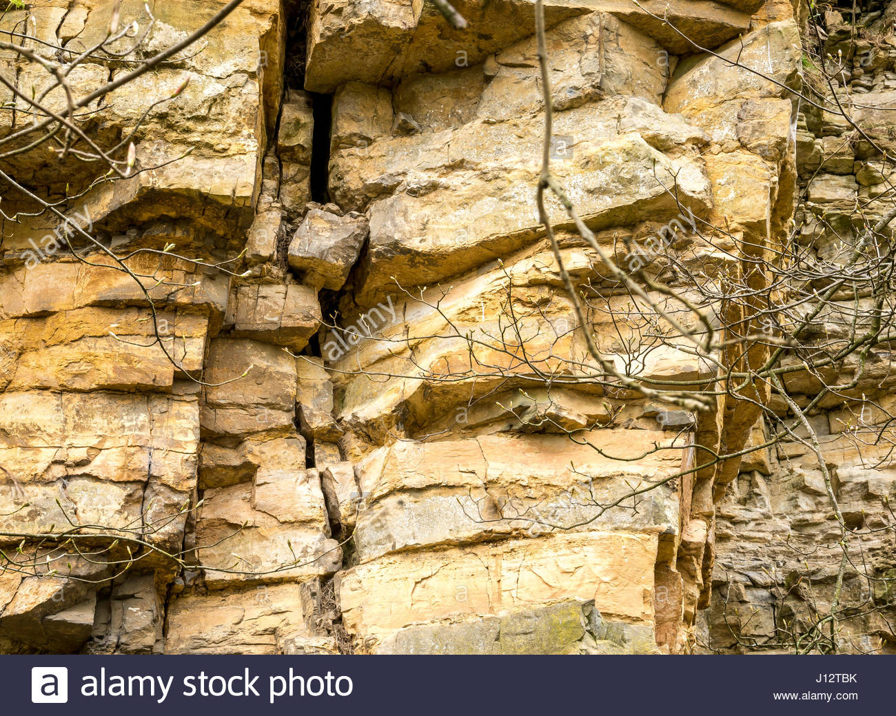 Crumbling Rocks Stock Photos & Crumbling Rocks Stock Images - Alamy