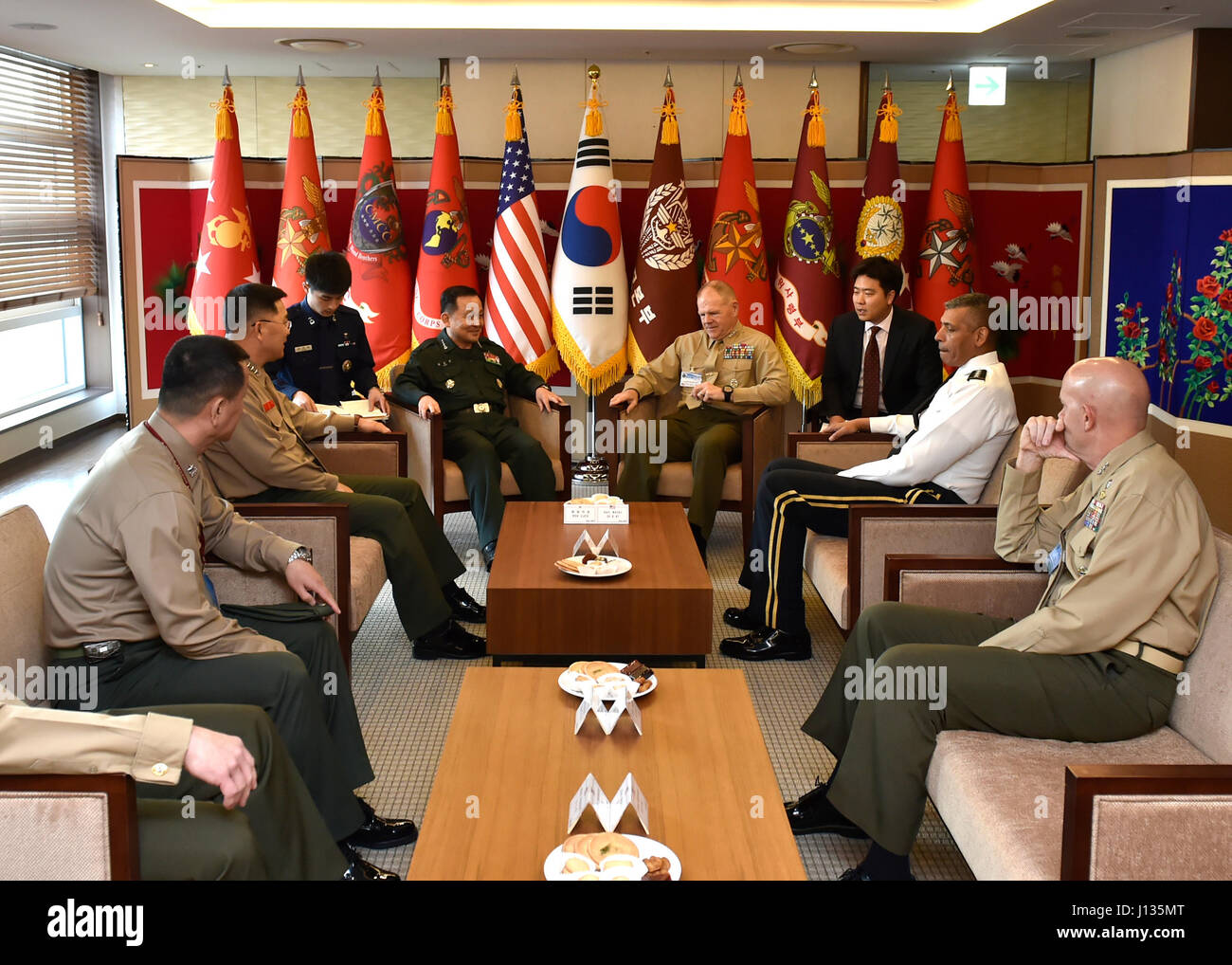 Senior military leaders attend hi-res stock photography and images - Alamy