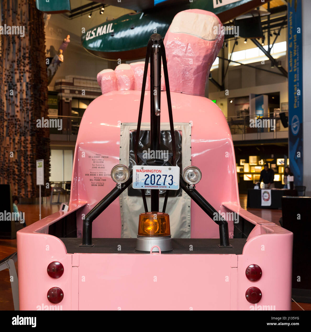 Lincolns toe truck hi-res stock photography and images - Alamy
