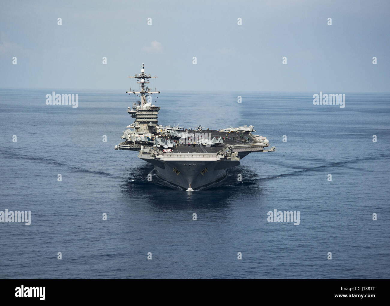 Aircraft carrier usa asia hi-res stock photography and images - Alamy