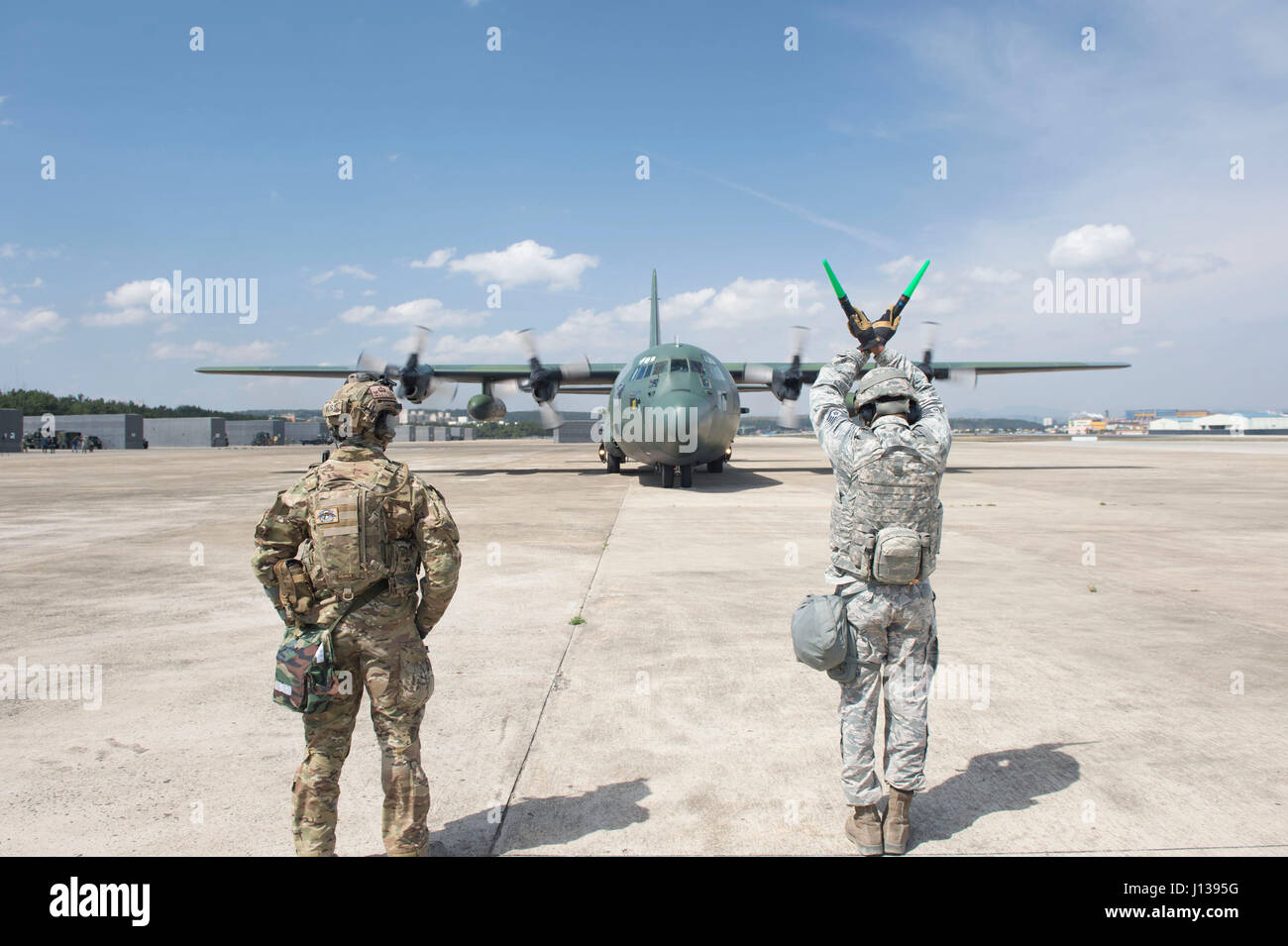 Aircraft marshalling procedure hi-res stock photography and images - Alamy