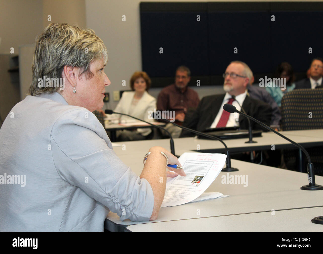 U.S. Army Corps of Engineers personnel discuss interagency flood risk ...