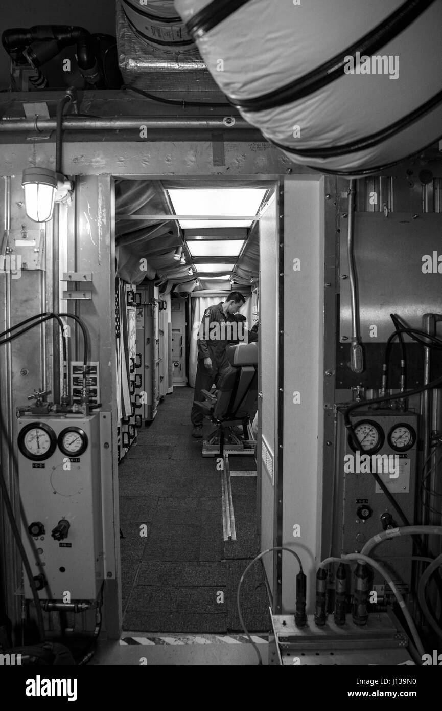 Global command control systems Black and White Stock Photos & Images ...