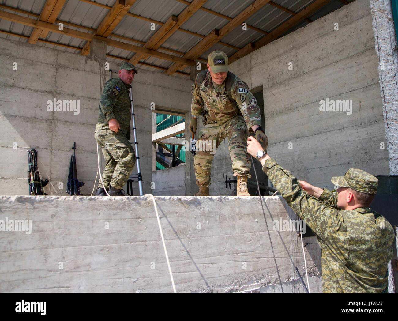 U.S. Army Staff Sgt. Brian Miller, Multinational Battle Group-East ...