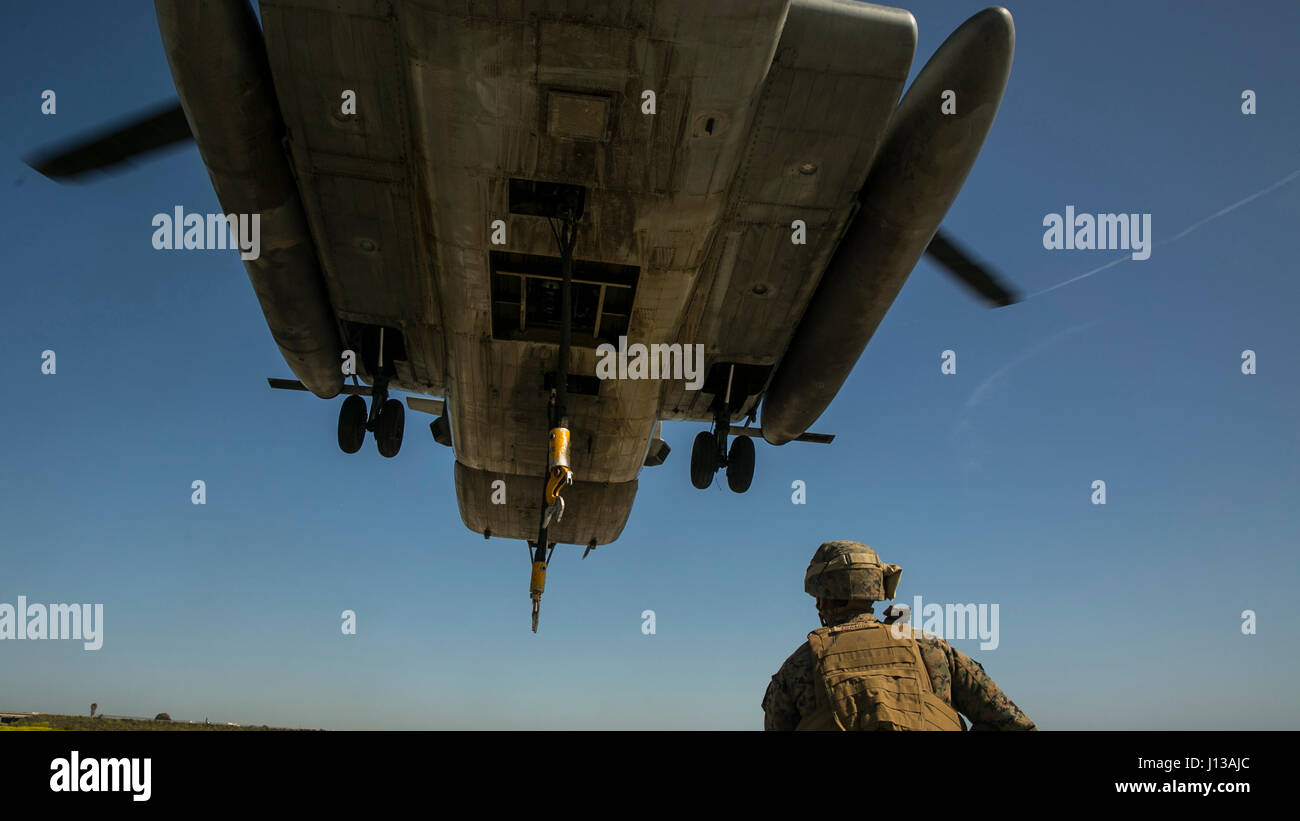 Embarkers hi-res stock photography and images - Alamy