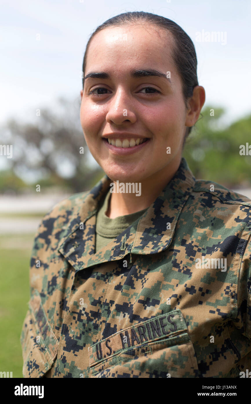 Pvt. Marlenne N. Meza, Platoon 4013, Oscar Company, 4th Recruit ...