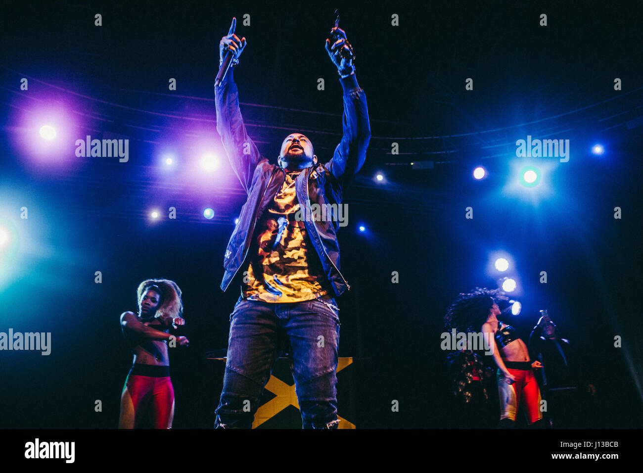 Jamaican rapper Sean Paul performs live at Fabrique (Photo by: Mairo ...