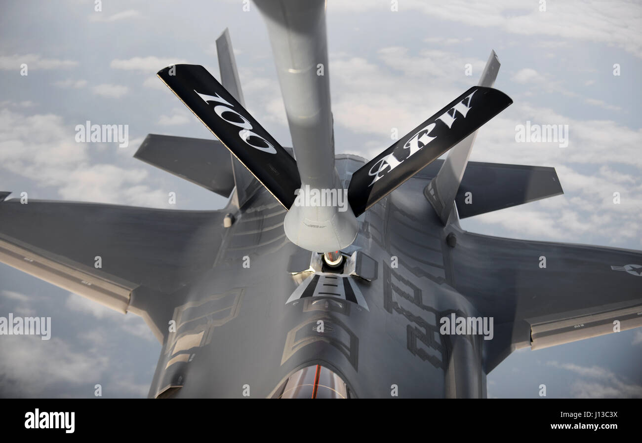 An F-35A Lightning II receives fuel from a 100th Air Refueling Wing KC ...