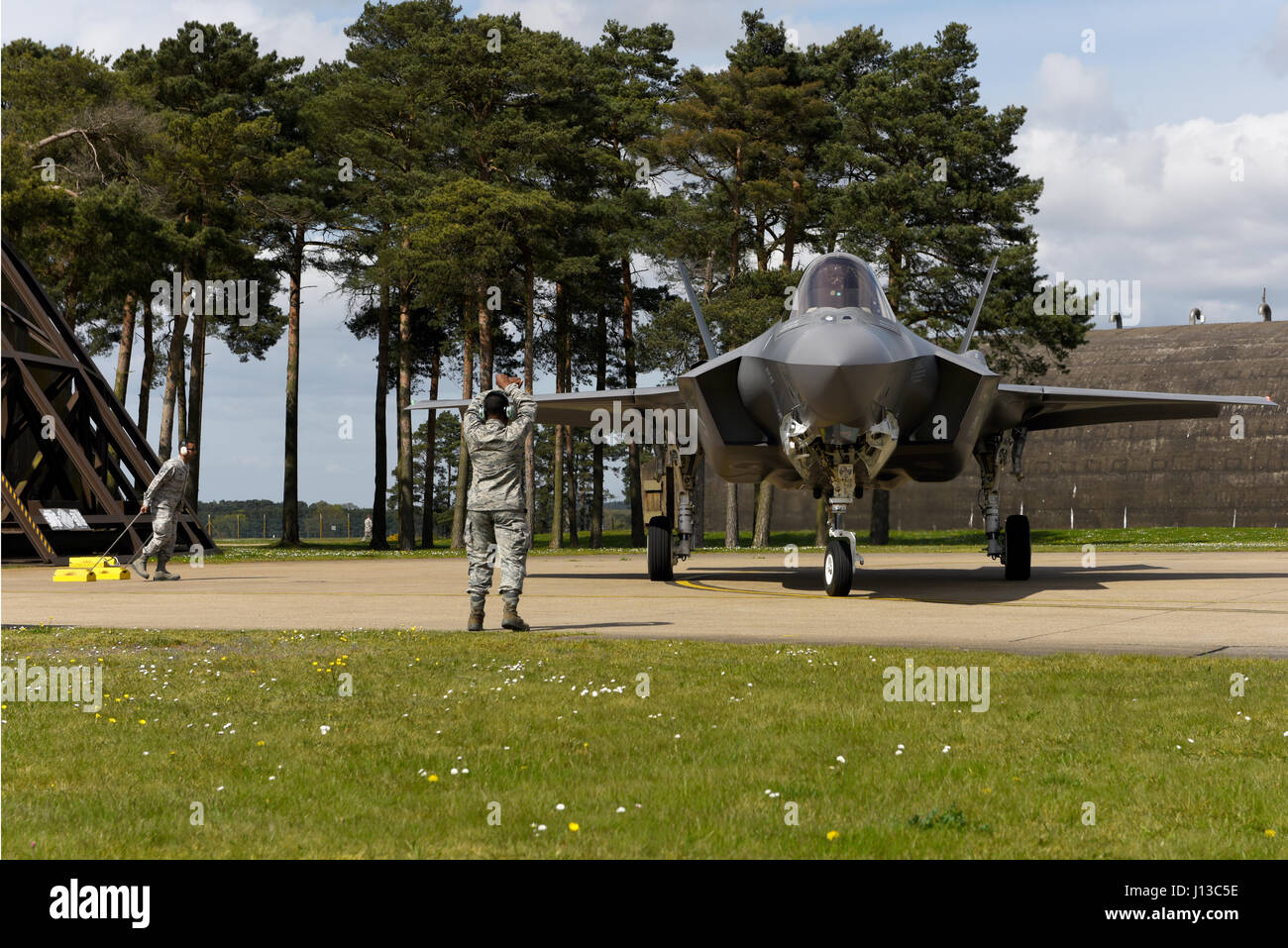 An F-35 Lightning II from the 34th Fighter Squadron at Hill Air Force ...