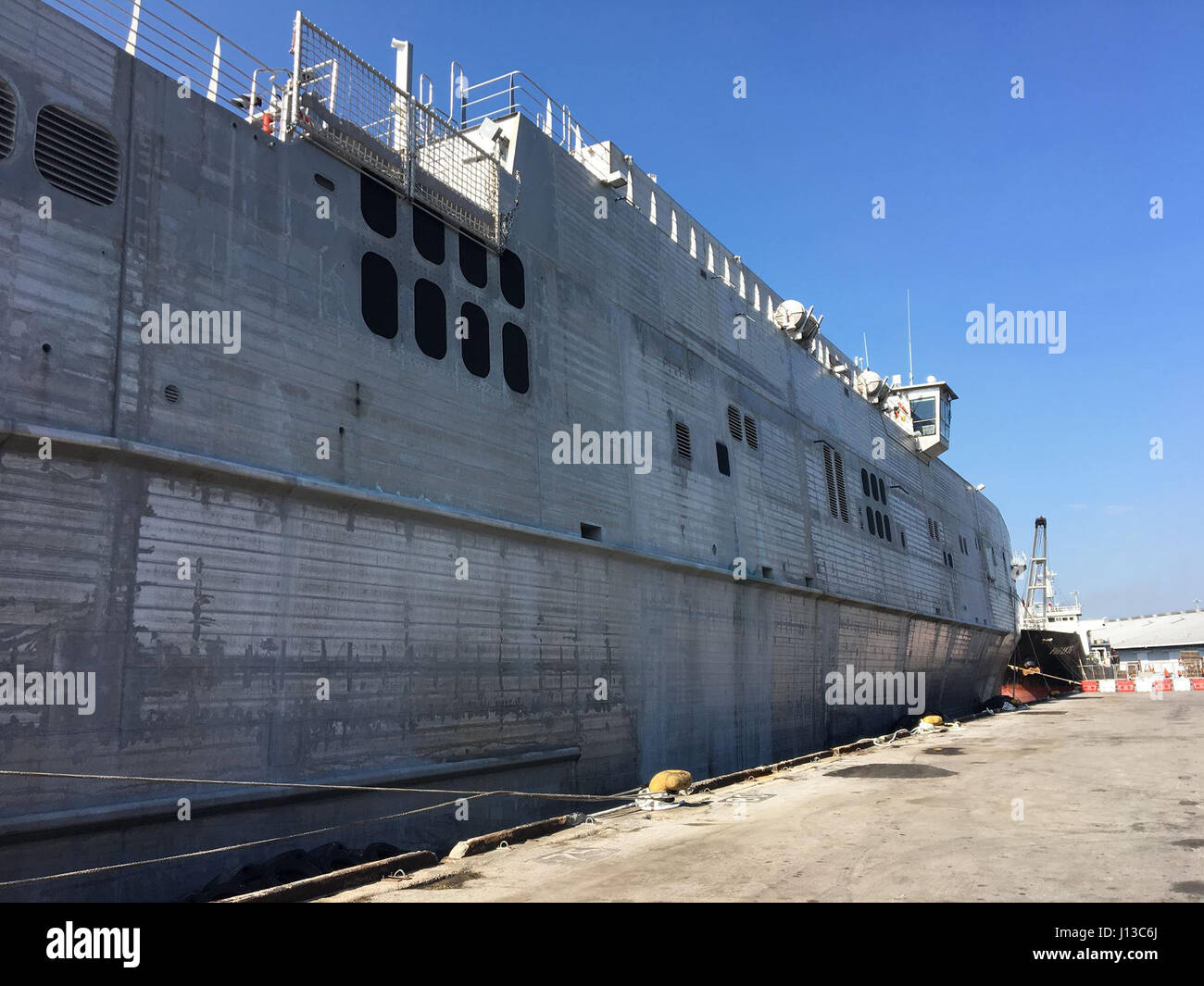 170415-N-IX266-002 KUCHING, Malaysia—Expeditionary fast transport USNS ...