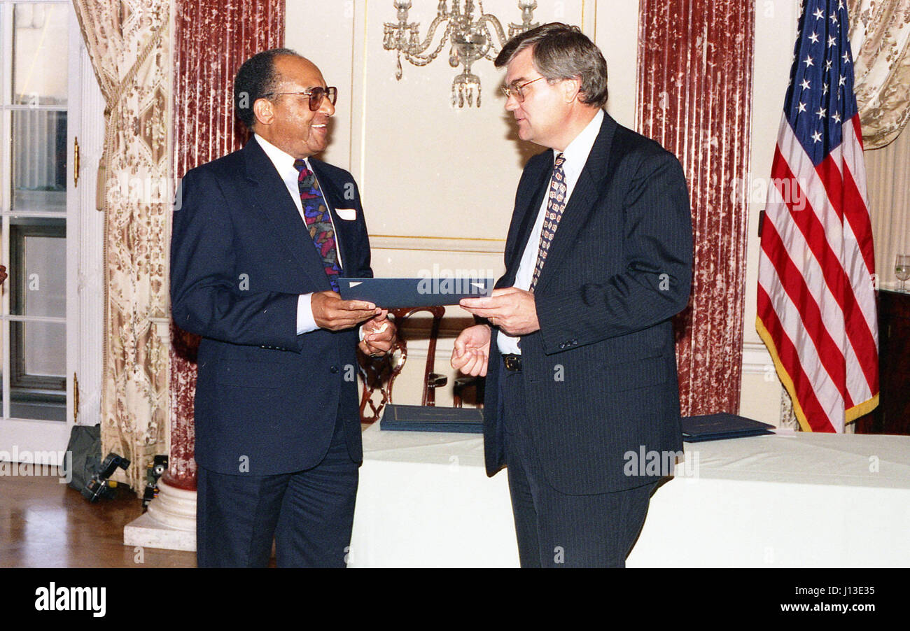 man accepting award taking a picture Stock Photo - Alamy