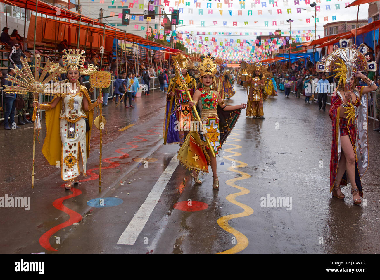 Gold inca mask hi-res stock photography and images - Alamy