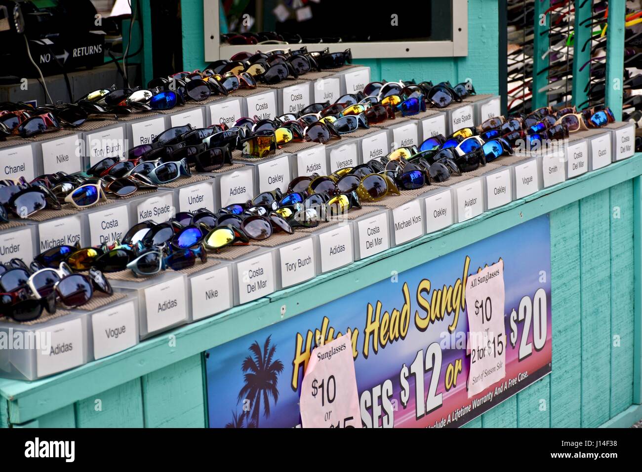 Sunglass stand hi-res stock photography and images - Alamy