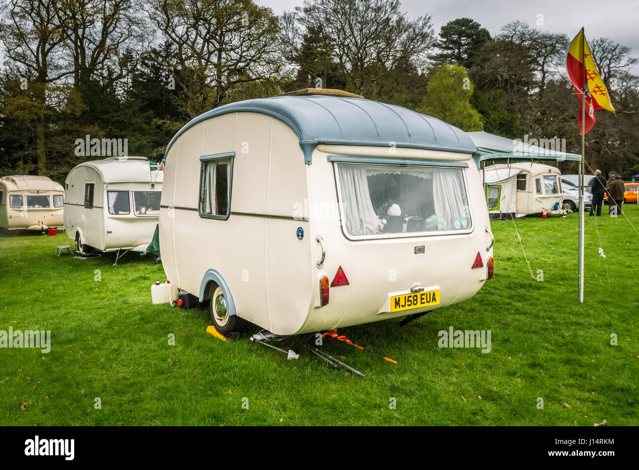 1980s britain leisure hi-res stock photography and images - Alamy