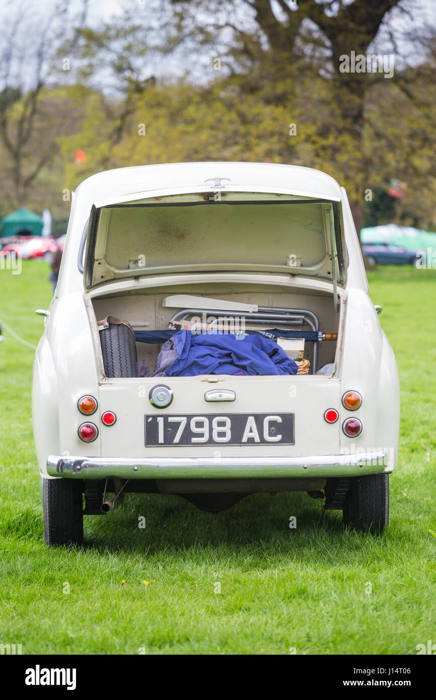 British luggage hi-res stock photography and images - Alamy