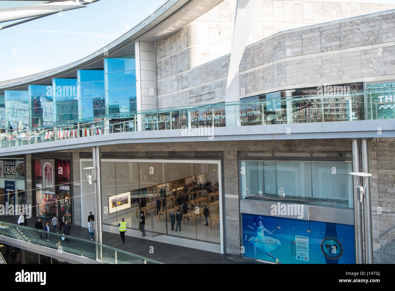 Apple store liverpool hi-res stock photography and images - Alamy