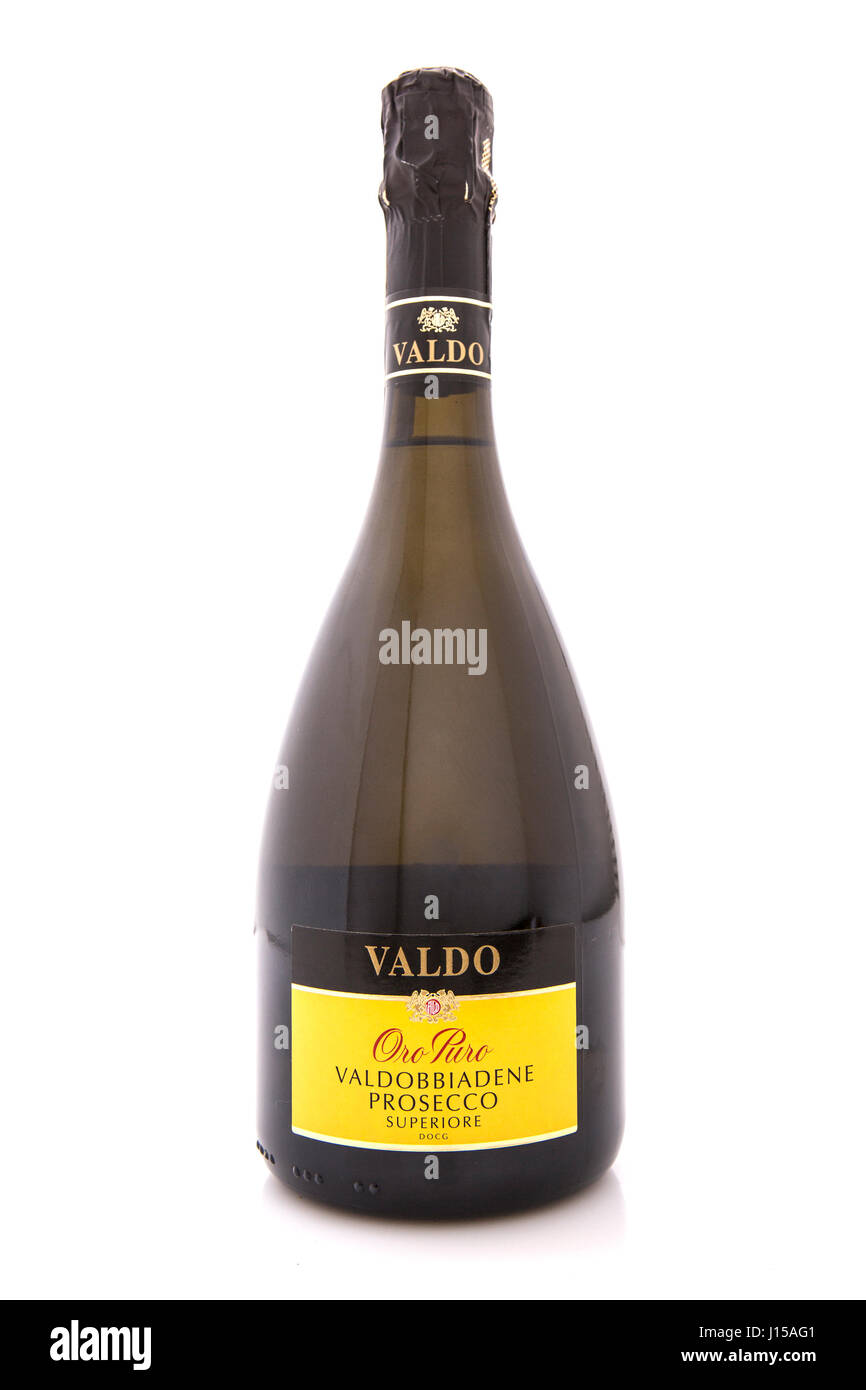 Prosecco bottle hi-res stock photography and images - Alamy