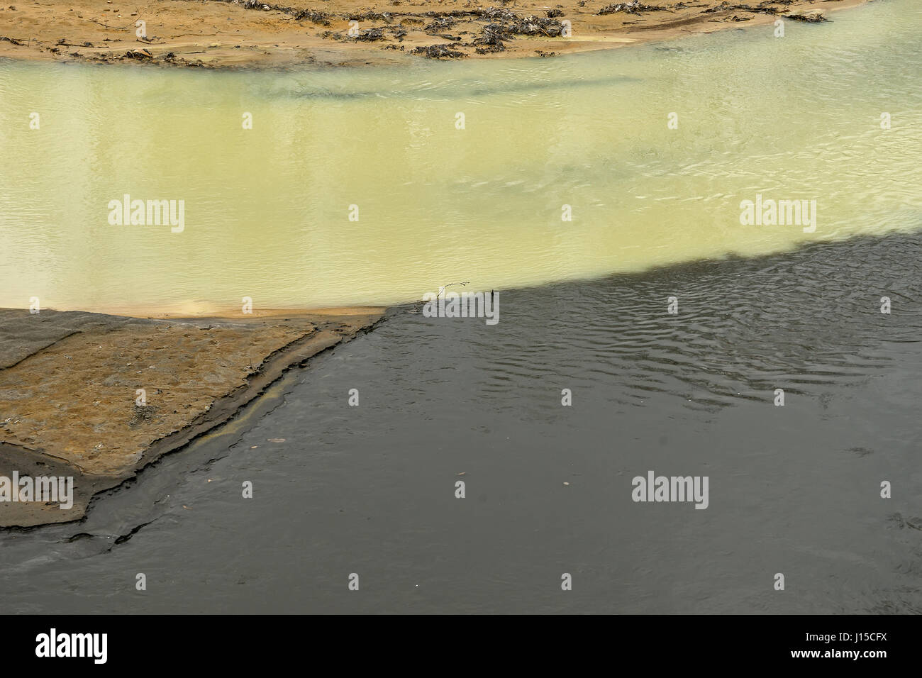 Polluted rivers hi-res stock photography and images - Alamy