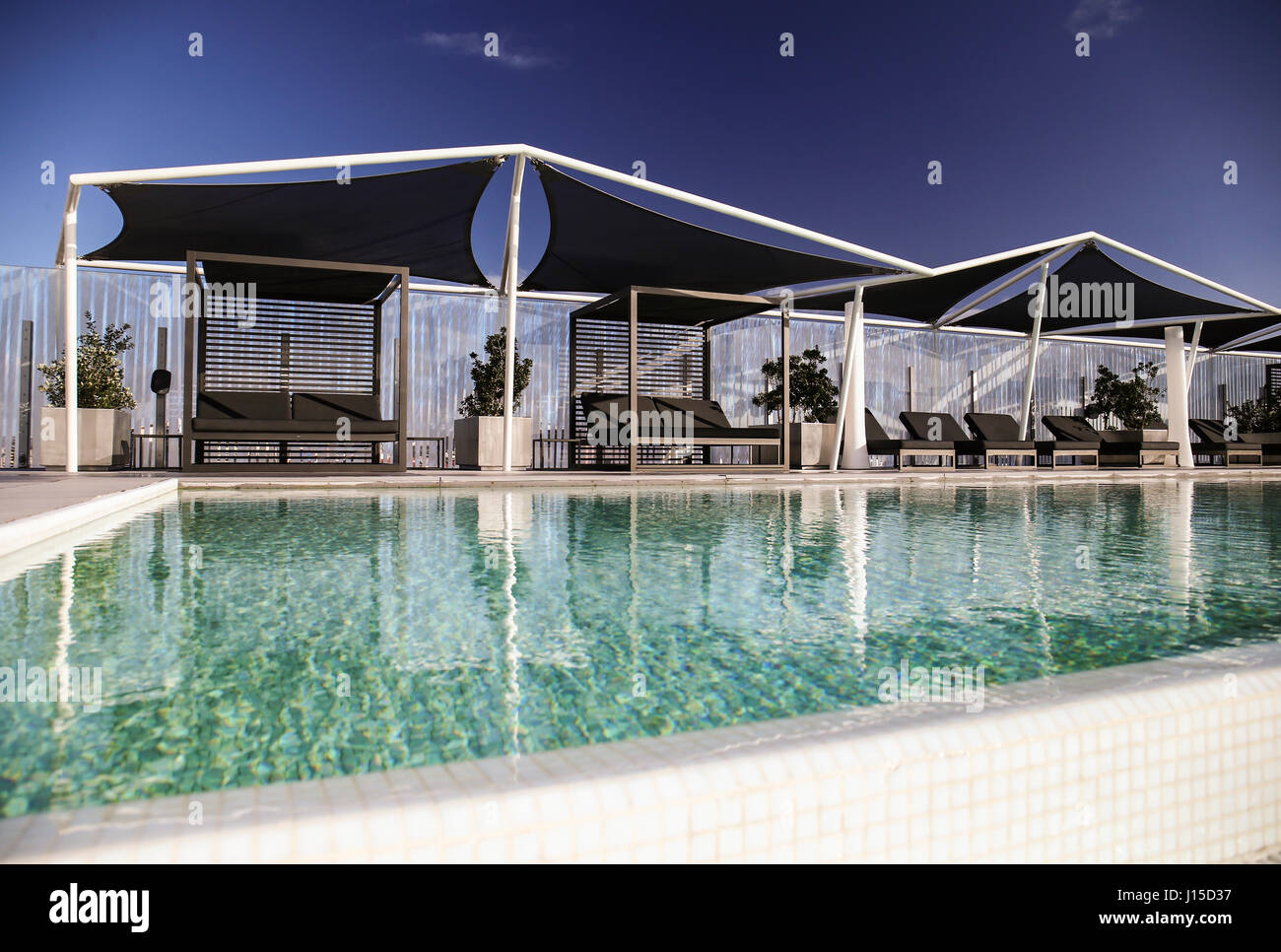 Turquoise pool water hi-res stock photography and images - Alamy