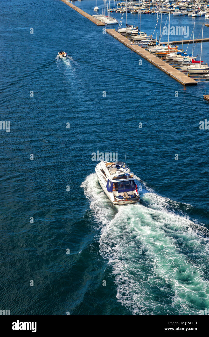 Speed boats aerial hi-res stock photography and images - Alamy