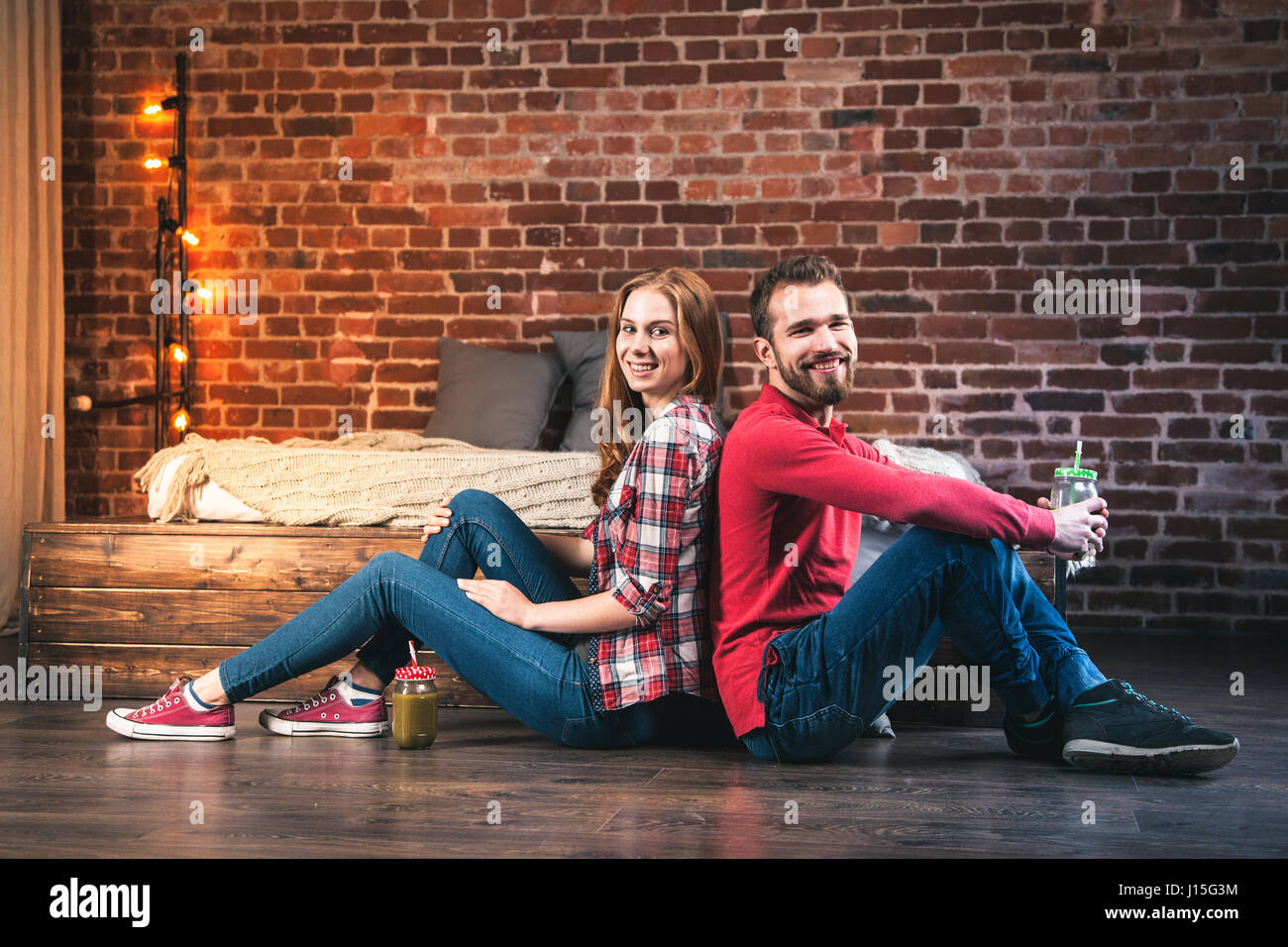 Young attractive couple together hi-res stock photography and images ...
