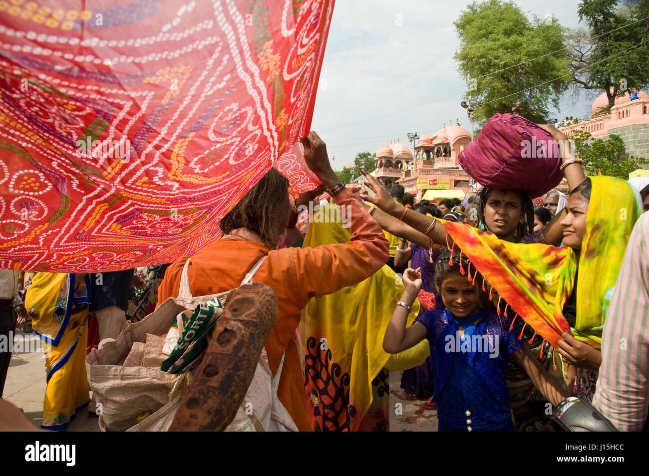 Chunari hi-res stock photography and images - Alamy