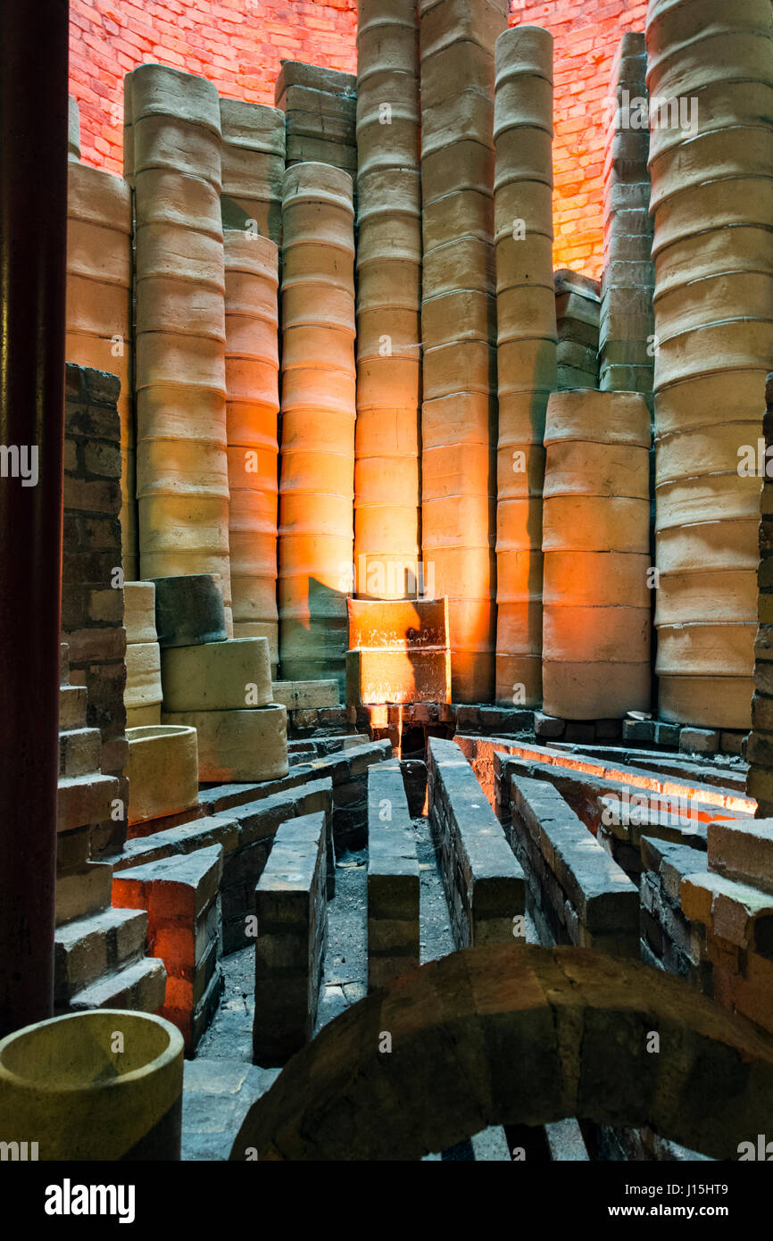 China kiln bricks hi-res stock photography and images - Alamy