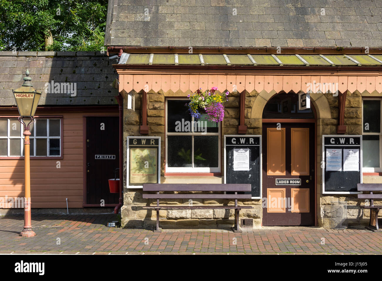Highley station sign hi-res stock photography and images - Alamy