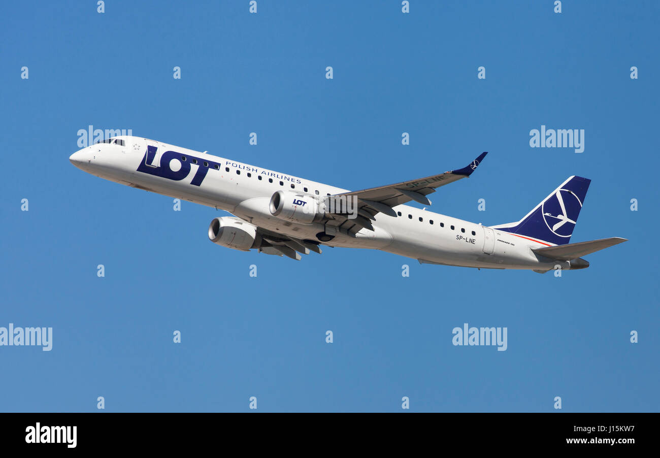LOT Polish Airlines Embraer ERJ-195 taking off from El Prat Airport in ...