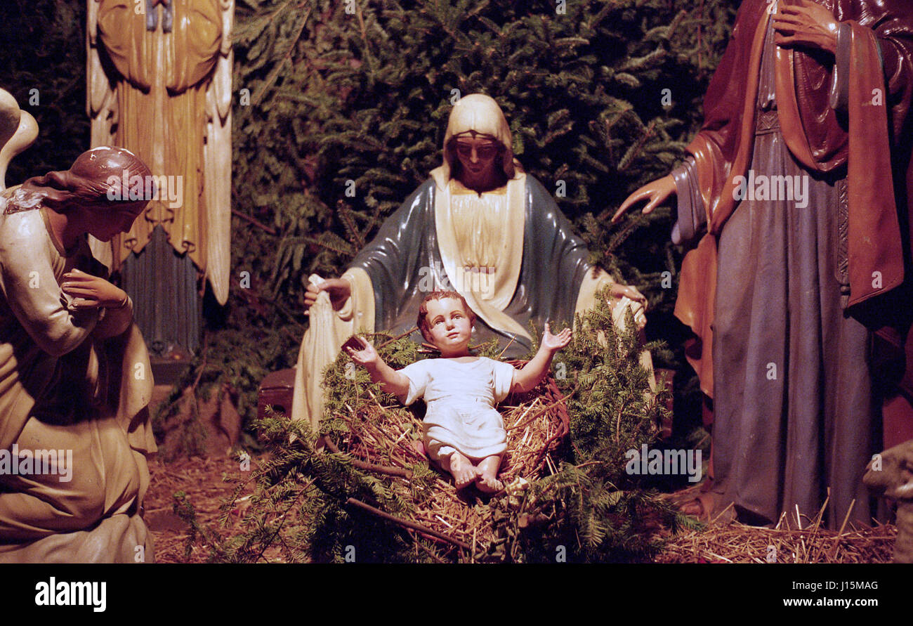 The nativity scene hi-res stock photography and images - Alamy