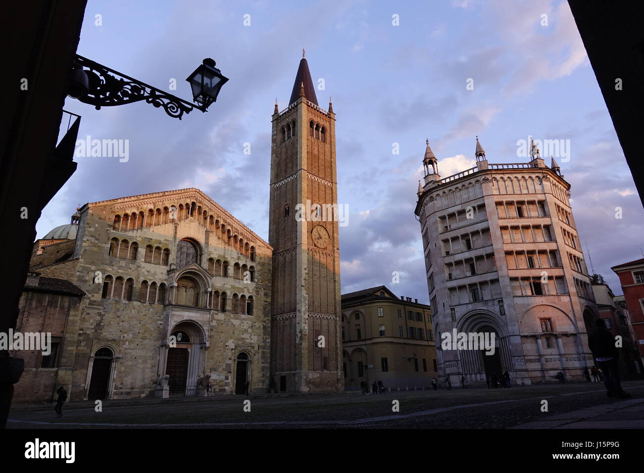 Duomo (Cathedral) and Baptistry, Parma, Emilia-Romagna, Italy Stock ...