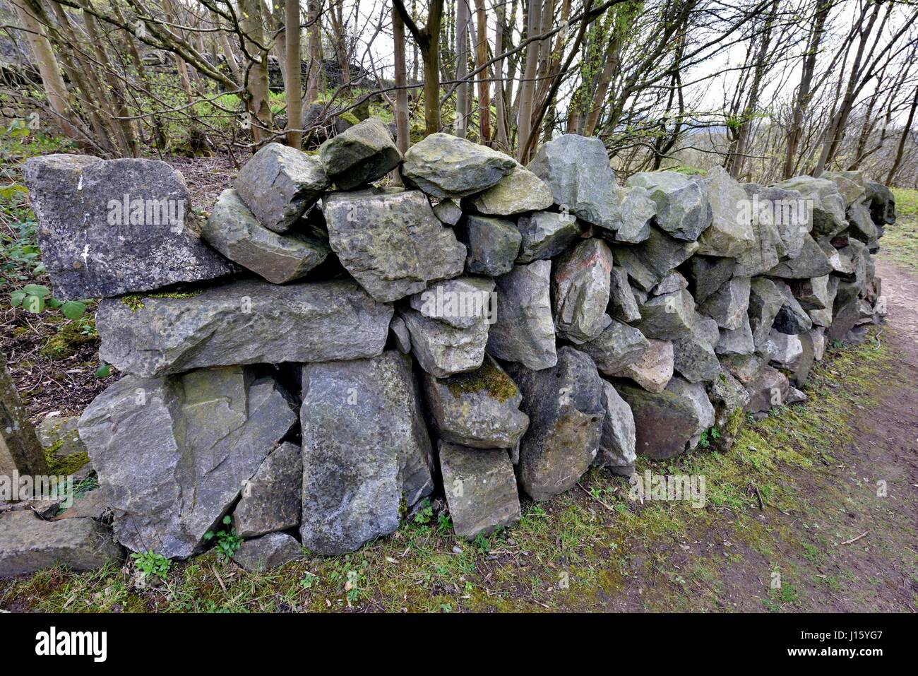 Boulder metamorphic rock hi-res stock photography and images - Alamy